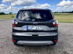 Grey Ford Kuga 2017 in Talsi, with an engine capacity of 1.50 L and mileage of 89 thousand km for 11999 €, photo 5 on AUTOMOTO.COM.LV