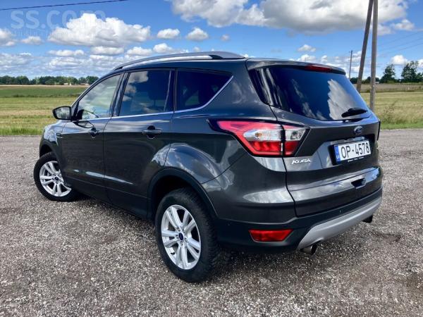 Grey Ford Kuga 2017 in Talsi, with an engine capacity of 1.50 L and mileage of 89 thousand km for 11999 €, photo 5 on AUTOMOTO.COM.LV