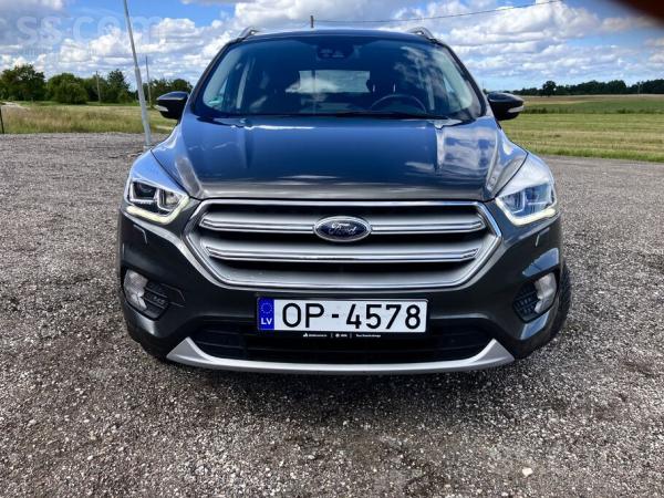 Grey Ford Kuga 2017 in Talsi, with an engine capacity of 1.50 L and mileage of 89 thousand km for 11999 €, photo 8 on AUTOMOTO.COM.LV