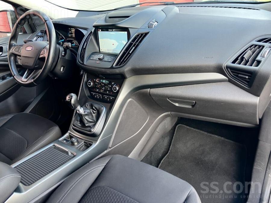 Grey Ford Kuga 2017 in Talsi, with an engine capacity of 1.50 L and mileage of 89 thousand km for 11999 €, photo 20 on AUTOMOTO.COM.LV