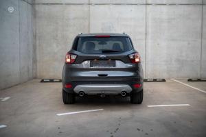 Grey Ford Kuga 2017 in Vilnius, with an engine capacity of 1.50 L and mileage of 198 thousand km for 8700 €, photo 6 on AUTOMOTO.COM.LV