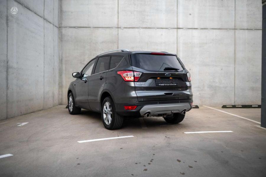 Grey Ford Kuga 2017 in Vilnius, with an engine capacity of 1.50 L and mileage of 198 thousand km for 8700 €, photo 12 on AUTOMOTO.COM.LV