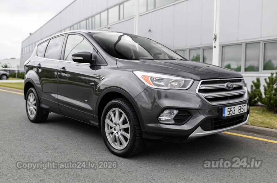 Grey Ford Kuga 2017 in Tallinn, with an engine capacity of 2.00 L and mileage of 256 thousand km for 6990 €, photo 6 on AUTOMOTO.COM.LV