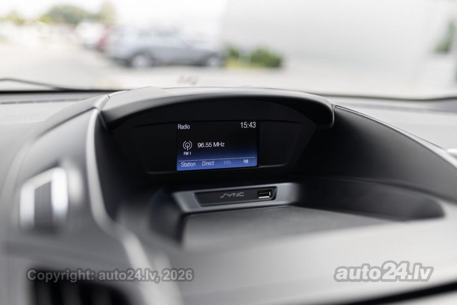 Grey Ford Kuga 2017 in Tallinn, with an engine capacity of 2.00 L and mileage of 256 thousand km for 6990 €, photo 19 on AUTOMOTO.COM.LV