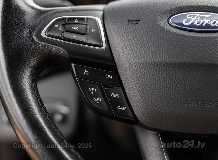Grey Ford Kuga 2017 in Tallinn, with an engine capacity of 2.00 L and mileage of 256 thousand km for 6990 €, photo 20 on AUTOMOTO.COM.LV