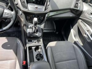 Grey Ford Kuga 2017 in Marijampole, with an engine capacity of 2.00 L and mileage of 231 thousand km for 8450 €, photo 13 on AUTOMOTO.COM.LV