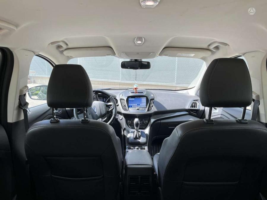 Grey Ford Kuga 2017 in Marijampole, with an engine capacity of 2.00 L and mileage of 231 thousand km for 8450 €, photo 20 on AUTOMOTO.COM.LV