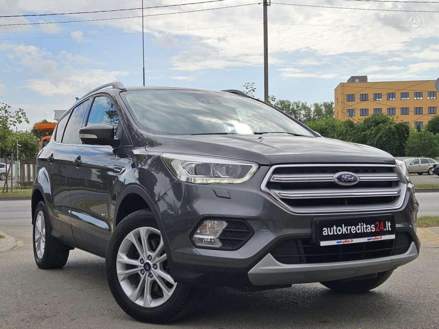 Grey Ford Kuga 2017 in Siauliai, with an engine capacity of 1.50 L and mileage of 137 thousand km for 10950 €, photo 4 on AUTOMOTO.COM.LV