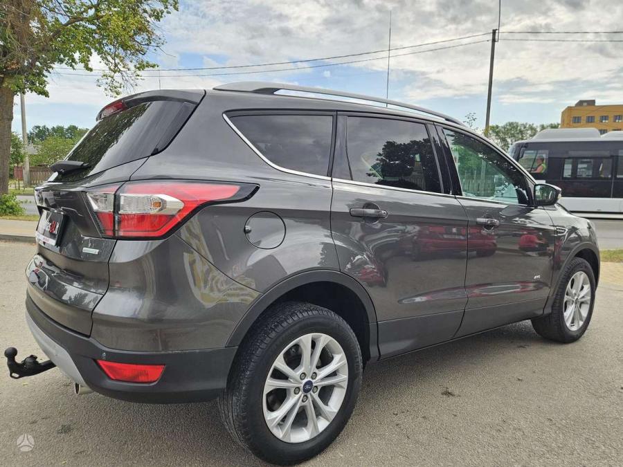 Grey Ford Kuga 2017 in Siauliai, with an engine capacity of 1.50 L and mileage of 137 thousand km for 10950 €, photo 6 on AUTOMOTO.COM.LV
