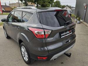 Grey Ford Kuga 2017 in Siauliai, with an engine capacity of 1.50 L and mileage of 137 thousand km for 10950 €, photo 8 on AUTOMOTO.COM.LV
