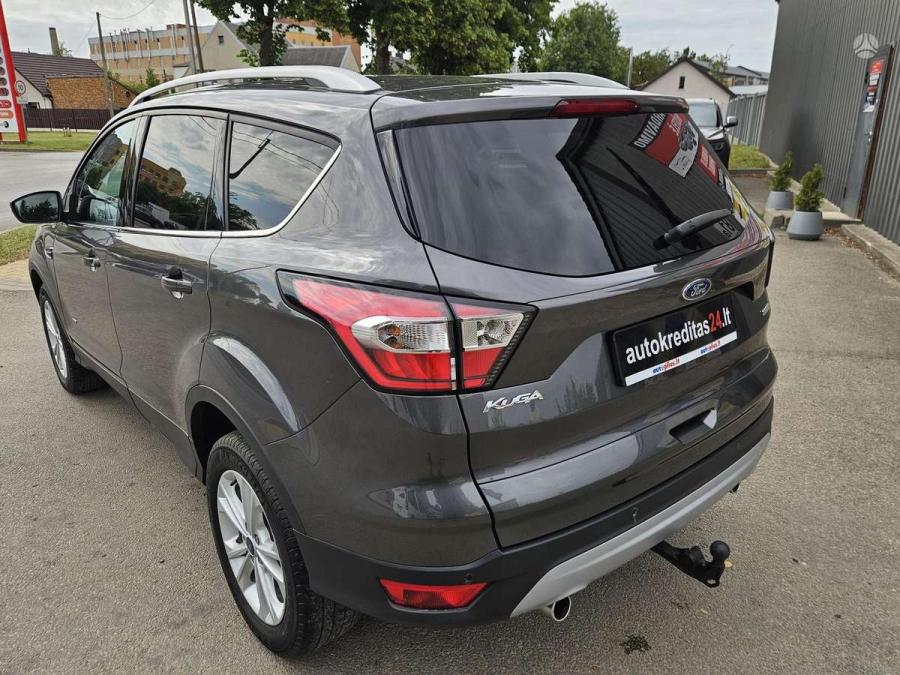 Grey Ford Kuga 2017 in Siauliai, with an engine capacity of 1.50 L and mileage of 137 thousand km for 10950 €, photo 8 on AUTOMOTO.COM.LV
