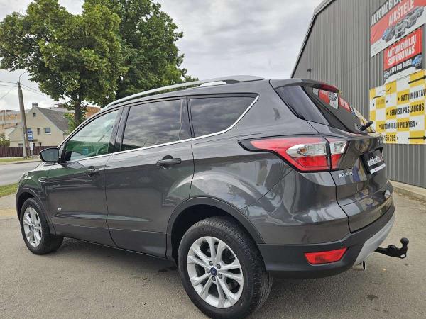 Grey Ford Kuga 2017 in Siauliai, with an engine capacity of 1.50 L and mileage of 137 thousand km for 10950 €, photo 9 on AUTOMOTO.COM.LV