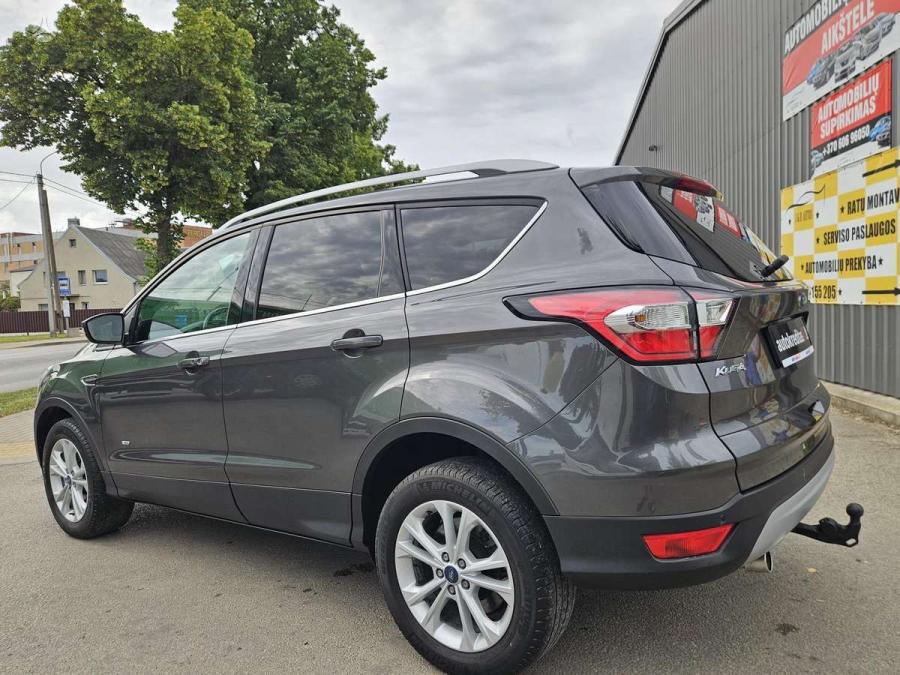 Grey Ford Kuga 2017 in Siauliai, with an engine capacity of 1.50 L and mileage of 137 thousand km for 10950 €, photo 9 on AUTOMOTO.COM.LV
