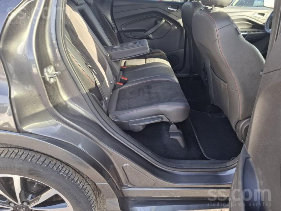 Grey Ford Kuga 2017 in Talsi, with an engine capacity of 1.50 L and mileage of 111 thousand km for 11900 €, photo 16 on AUTOMOTO.COM.LV