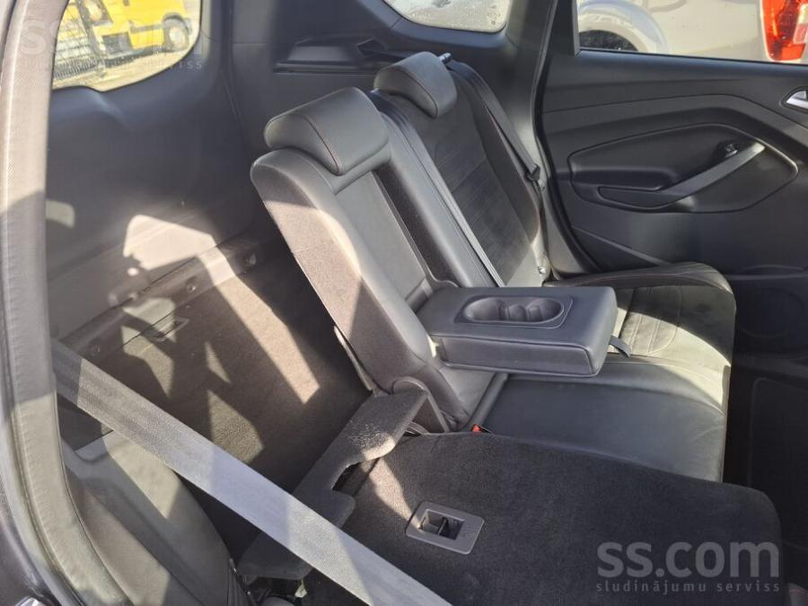 Grey Ford Kuga 2017 in Talsi, with an engine capacity of 1.50 L and mileage of 111 thousand km for 11900 €, photo 17 on AUTOMOTO.COM.LV