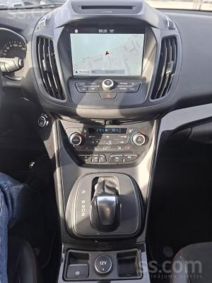 Grey Ford Kuga 2017 in Talsi, with an engine capacity of 1.50 L and mileage of 111 thousand km for 11900 €, photo 19 on AUTOMOTO.COM.LV