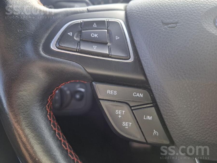 Grey Ford Kuga 2017 in Talsi, with an engine capacity of 1.50 L and mileage of 111 thousand km for 11900 €, photo 24 on AUTOMOTO.COM.LV