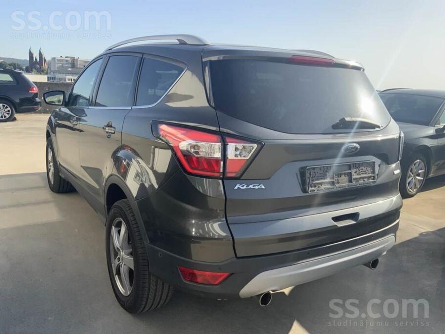 Pelēks Ford Kuga 2017 Cēsis, ar dzinēja tilpumu 1.50 L un nobraukumu 0 tūkst. km par 11000 €, foto 4 vietnē AUTOMOTO.COM.LV