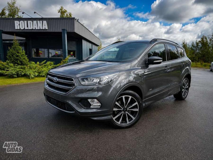 Grey Ford Kuga 2017 in Pakruojis, with an engine capacity of 2.00 L and mileage of 275 thousand km for 8300 €, photo 1 on AUTOMOTO.COM.LV