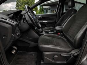Grey Ford Kuga 2017 in Pakruojis, with an engine capacity of 2.00 L and mileage of 275 thousand km for 8300 €, photo 10 on AUTOMOTO.COM.LV