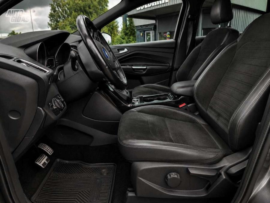 Grey Ford Kuga 2017 in Pakruojis, with an engine capacity of 2.00 L and mileage of 275 thousand km for 8300 €, photo 10 on AUTOMOTO.COM.LV