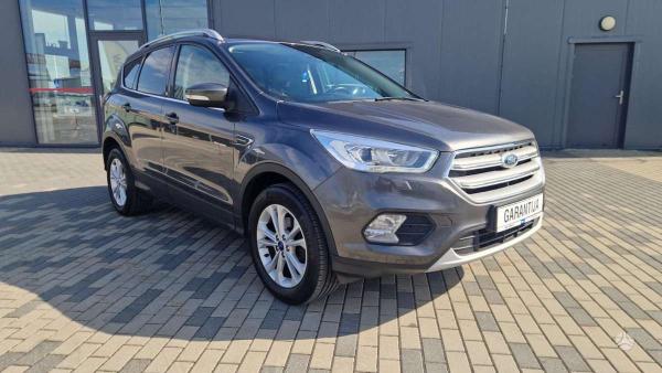 Ford Kuga 2017 Šauļi vietnē Pelēks Ford Kuga 2017 Šauļi, ar dzinēja tilpumu 1.50 L un nobraukumu 180 tūkst. km par 10800 €, foto 1 vietnē AUTOMOTO.COM.LV