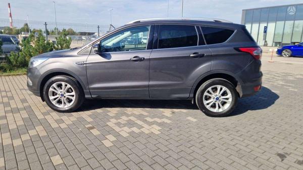 Ford Kuga 2017 Šauļi vietnē Pelēks Ford Kuga 2017 Šauļi, ar dzinēja tilpumu 1.50 L un nobraukumu 180 tūkst. km par 10800 €, foto 9 vietnē AUTOMOTO.COM.LV