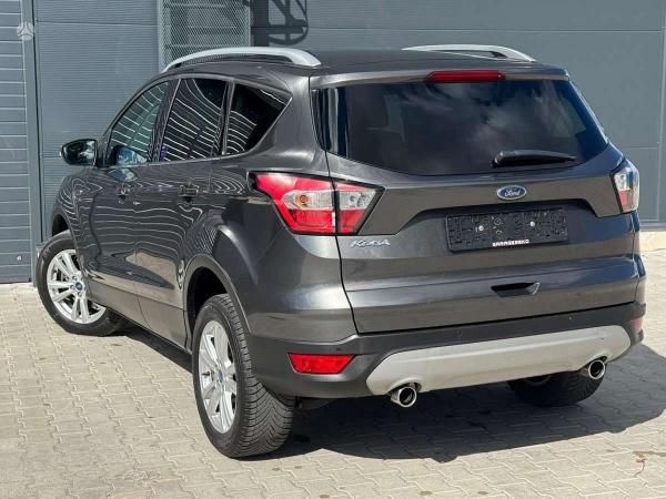 Ford Kuga 2017 Utena vietnē Pelēks Ford Kuga 2017 Utena, ar dzinēja tilpumu 1.50 L un nobraukumu 218 tūkst. km par 9200 €, foto 8 vietnē AUTOMOTO.COM.LV