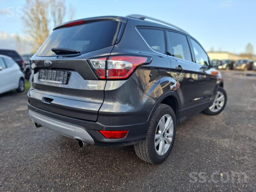 Grey Ford Kuga 2017 in Talsi, with an engine capacity of 1.50 L and mileage of 141 thousand km for 9300 €, photo 4 on AUTOMOTO.COM.LV