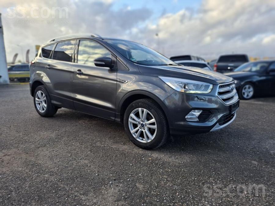 Grey Ford Kuga 2017 in Talsi, with an engine capacity of 1.50 L and mileage of 141 thousand km for 9300 €, photo 34 on AUTOMOTO.COM.LV