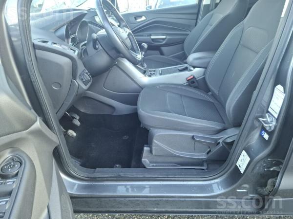 Pelēks Ford Kuga 2017 Talsi, ar dzinēja tilpumu 1.50 L un nobraukumu 141 tūkst. km par 9300 €, foto 8 vietnē AUTOMOTO.COM.LV