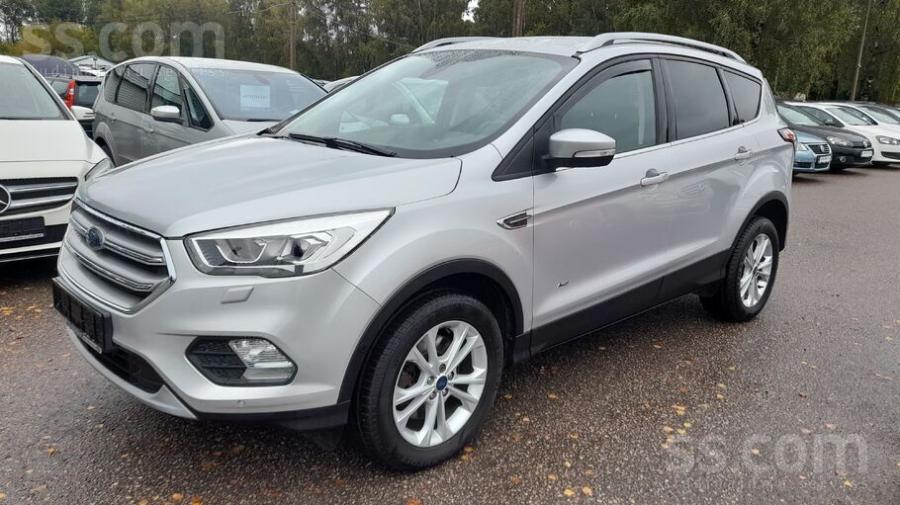 Grey Ford Kuga 2017 in Riga, with an engine capacity of 2.00 L and mileage of 177 thousand km for 10000 €, photo 1 on AUTOMOTO.COM.LV