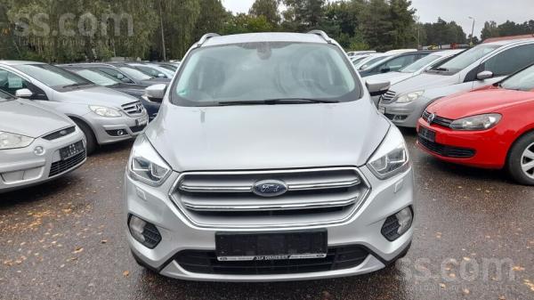 Pelēks Ford Kuga 2017 Rīga, ar dzinēja tilpumu 2.00 L un nobraukumu 177 tūkst. km par 10000 €, foto 4 vietnē AUTOMOTO.COM.LV