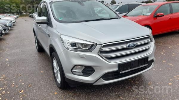 Pelēks Ford Kuga 2017 Rīga, ar dzinēja tilpumu 2.00 L un nobraukumu 177 tūkst. km par 10000 €, foto 5 vietnē AUTOMOTO.COM.LV