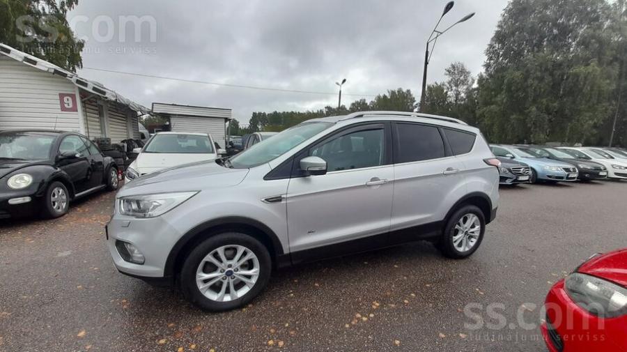 Grey Ford Kuga 2017 in Riga, with an engine capacity of 2.00 L and mileage of 177 thousand km for 10000 €, photo 16 on AUTOMOTO.COM.LV