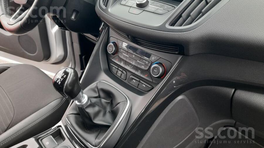 Grey Ford Kuga 2017 in Riga, with an engine capacity of 2.00 L and mileage of 177 thousand km for 10000 €, photo 23 on AUTOMOTO.COM.LV