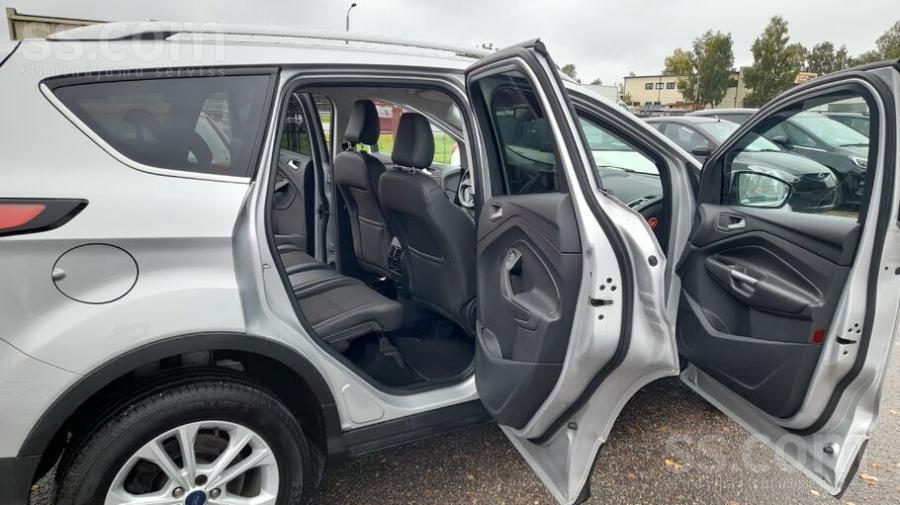 Grey Ford Kuga 2017 in Riga, with an engine capacity of 2.00 L and mileage of 177 thousand km for 10000 €, photo 35 on AUTOMOTO.COM.LV