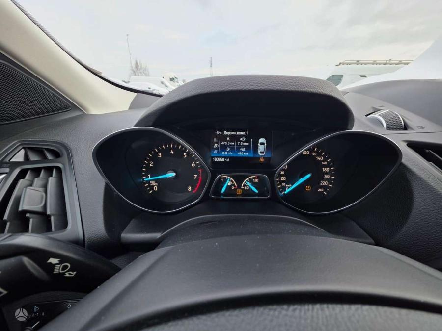 Pelēks Ford Kuga 2018 Tauragė, ar dzinēja tilpumu 1.50 L un nobraukumu 180 tūkst. km par 9800 €, foto 12 vietnē AUTOMOTO.COM.LV