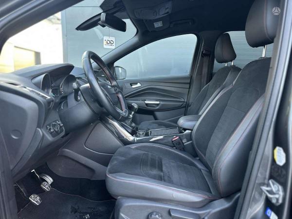 Pelēks Ford Kuga 2018 Kauņa, ar dzinēja tilpumu 1.50 L un nobraukumu 92 tūkst. km par 12490 €, foto 8 vietnē AUTOMOTO.COM.LV