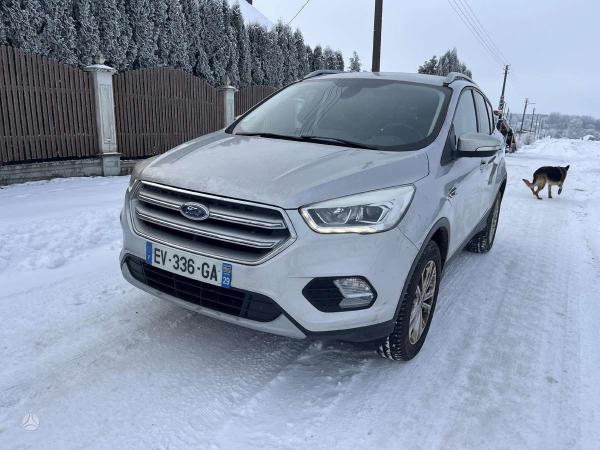 Pelēks Ford Kuga 2018 Tauragė, ar dzinēja tilpumu 1.50 L un nobraukumu 119 tūkst. km par 9400 €, foto 2 vietnē AUTOMOTO.COM.LV