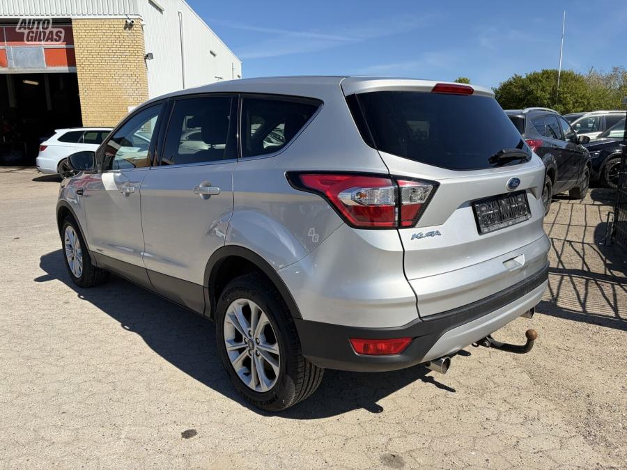 Grey Ford Kuga 2018 in Vilnius, with an engine capacity of 2.00 L and mileage of 275 thousand km for 9799 €, photo 5 on AUTOMOTO.COM.LV