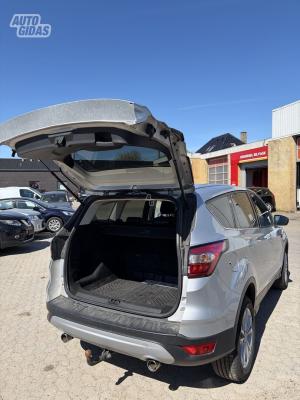 Grey Ford Kuga 2018 in Vilnius, with an engine capacity of 2.00 L and mileage of 275 thousand km for 9799 €, photo 7 on AUTOMOTO.COM.LV