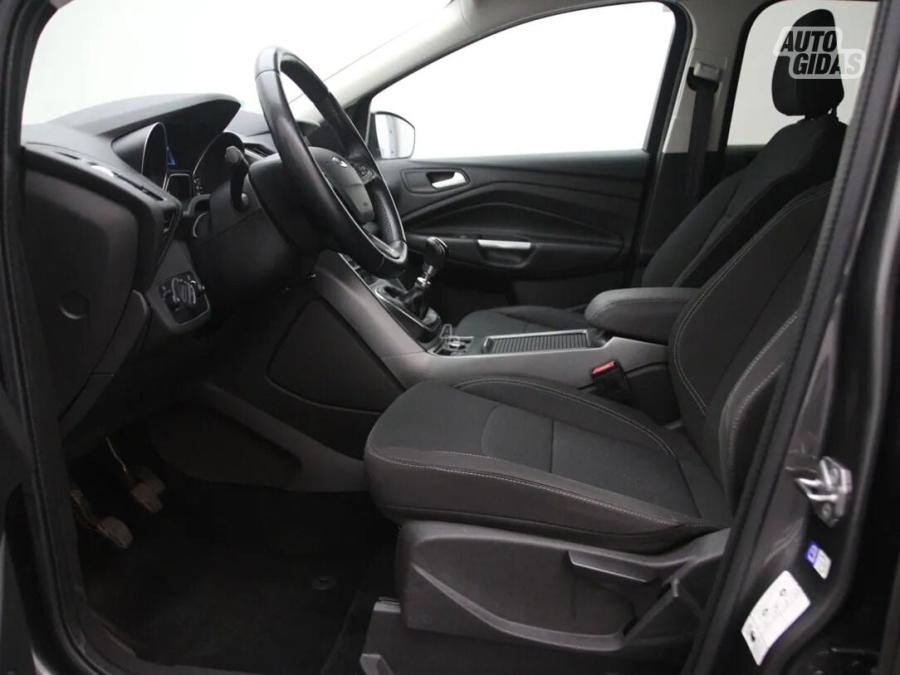 Pelēks Ford Kuga 2018 Viļņa, ar dzinēja tilpumu 1.50 L un nobraukumu 154 tūkst. km par 10899 €, foto 5 vietnē AUTOMOTO.COM.LV