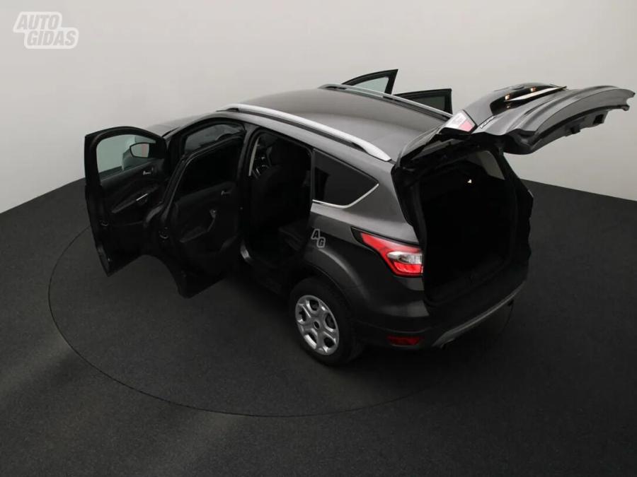 Pelēks Ford Kuga 2018 Viļņa, ar dzinēja tilpumu 1.50 L un nobraukumu 154 tūkst. km par 10899 €, foto 14 vietnē AUTOMOTO.COM.LV