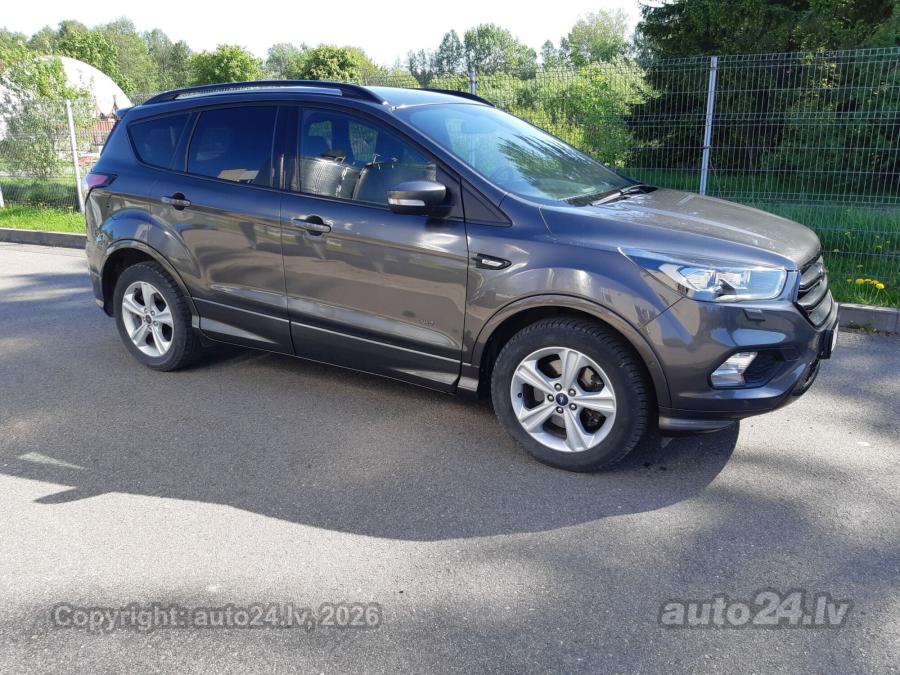 Grey Ford Kuga 2018 in Tallinn, with an engine capacity of 2.00 L and mileage of 195 thousand km for 13000 €, photo 1 on AUTOMOTO.COM.LV