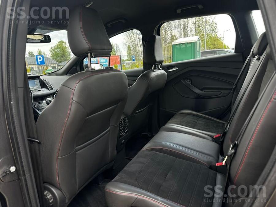 Pelēks Ford Kuga 2018 Jelgava, ar dzinēja tilpumu 2.00 L un nobraukumu 0 tūkst. km par 13500 €, foto 13 vietnē AUTOMOTO.COM.LV