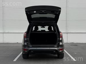Pelēks Ford Kuga 2018 Rīga, ar dzinēja tilpumu 1.50 L un nobraukumu 0 tūkst. km par 12990 €, foto 9 vietnē AUTOMOTO.COM.LV