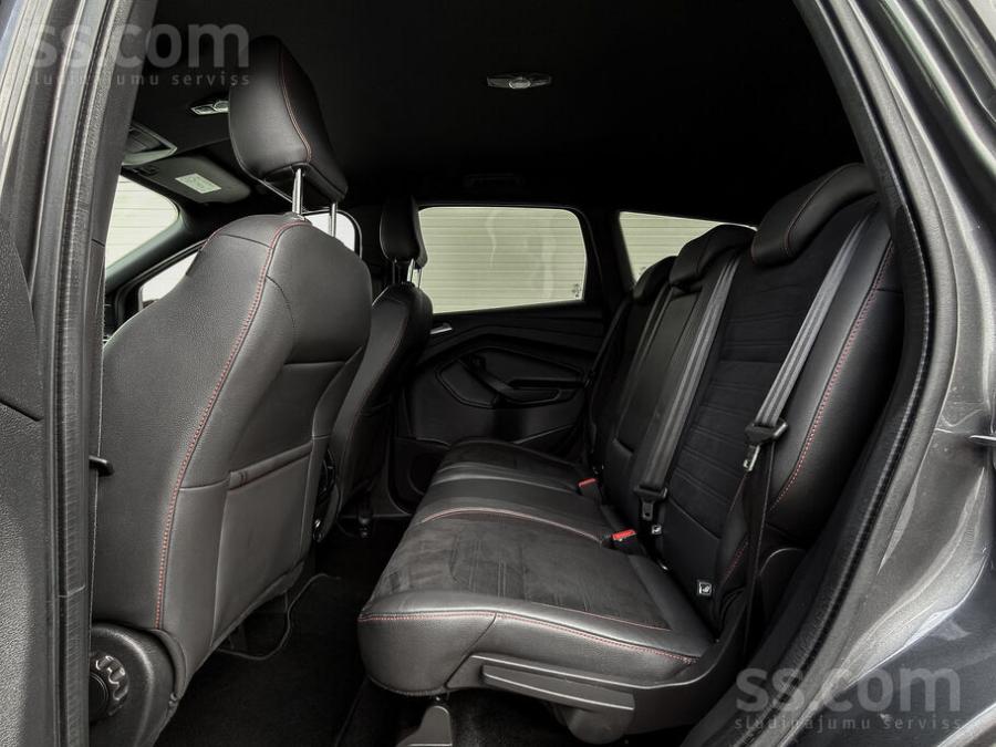 Pelēks Ford Kuga 2018 Rīga, ar dzinēja tilpumu 1.50 L un nobraukumu 0 tūkst. km par 12990 €, foto 18 vietnē AUTOMOTO.COM.LV