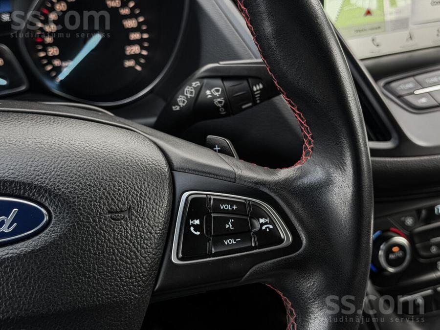 Pelēks Ford Kuga 2018 Rīga, ar dzinēja tilpumu 1.50 L un nobraukumu 0 tūkst. km par 12990 €, foto 25 vietnē AUTOMOTO.COM.LV