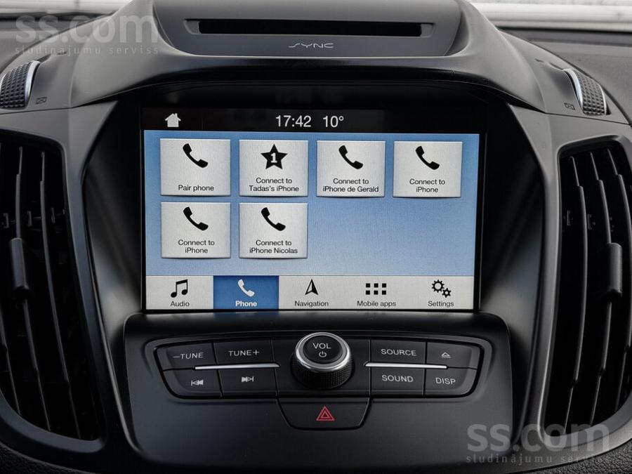 Pelēks Ford Kuga 2018 Rīga, ar dzinēja tilpumu 1.50 L un nobraukumu 0 tūkst. km par 12990 €, foto 32 vietnē AUTOMOTO.COM.LV